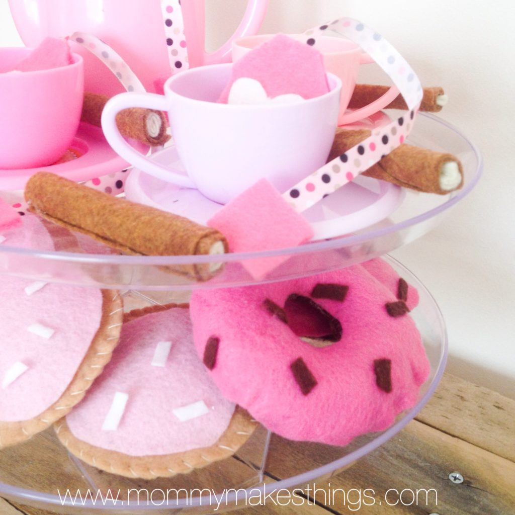 Felt Tea Party - Studio 5
