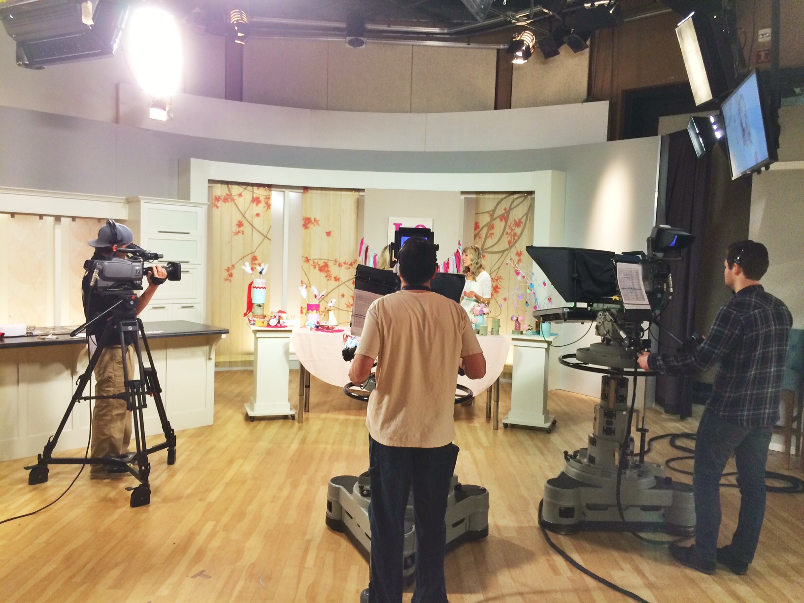Behind The Scenes of Studio 5 - Studio 5