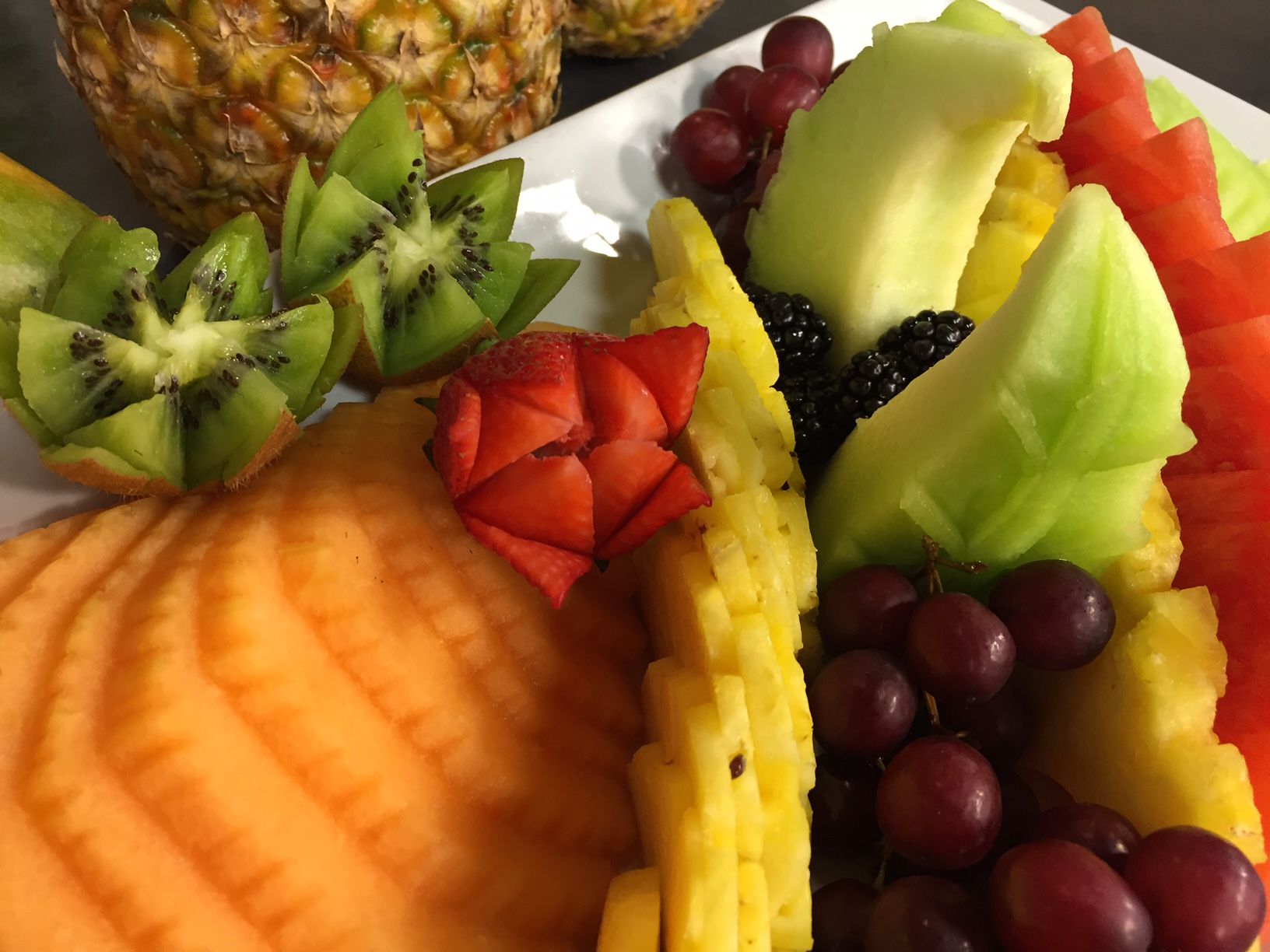 Creating the Perfect Fruit Tray - Studio 5