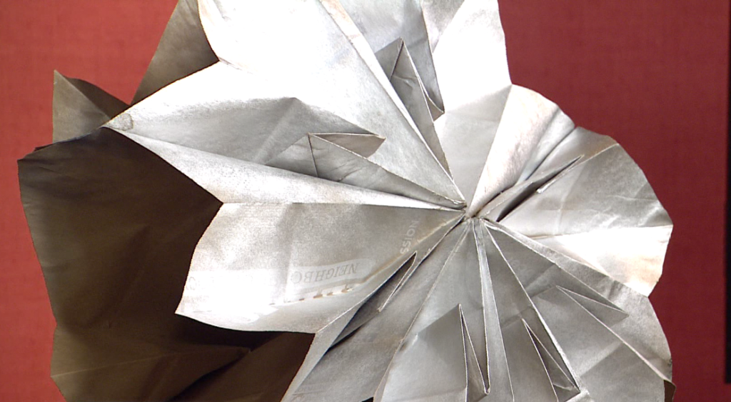 DIY Paper Party Stars - Studio 5