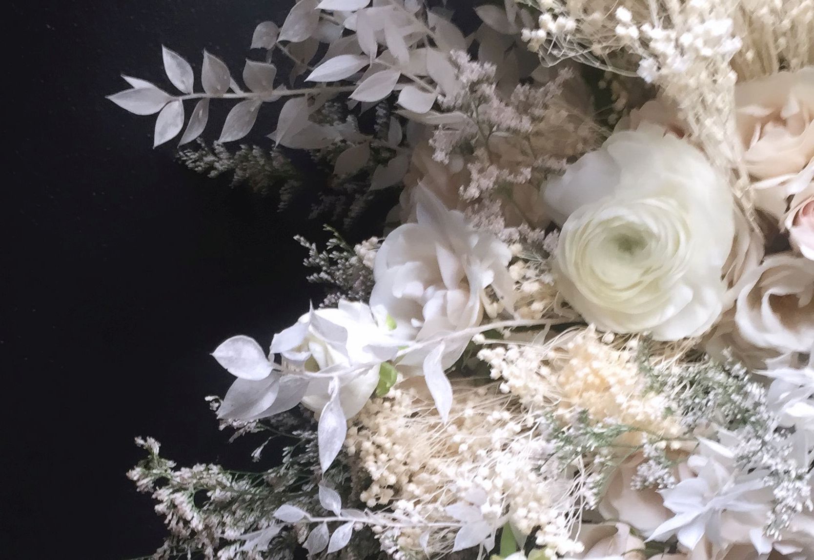Bleached greens? How to use them in white flower arrangements.. - Studio 5