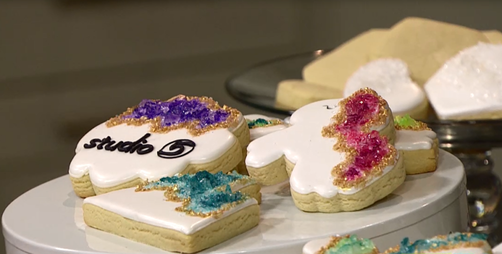 How to Make Sparkling Geode Cookies - Studio 5