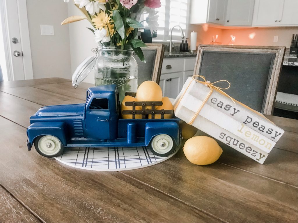 Decorator’s DIY: Stamp books with your favorite sayings! - Studio 5