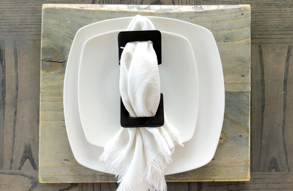Layer up your fall table! These DIY chargers are seriously easy to make