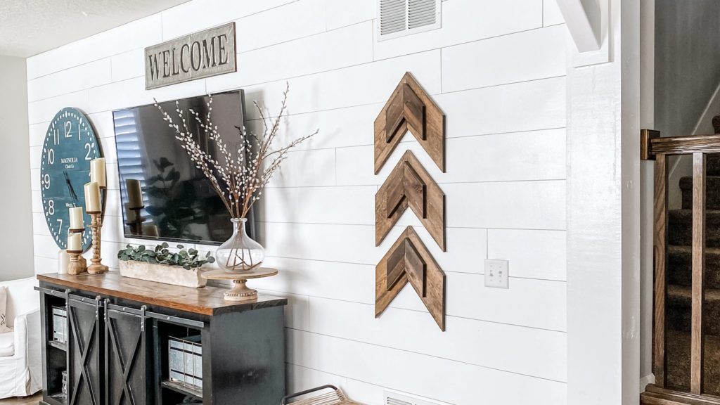 Weekend DIY: These chevron wood panels are the solution to your empty ...