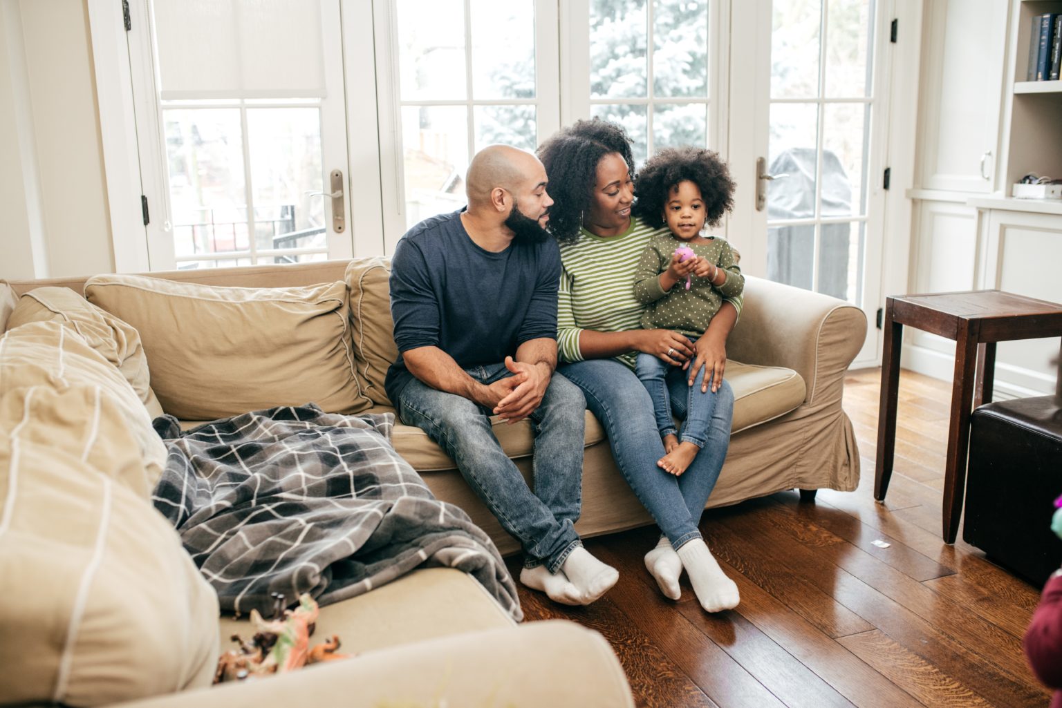 Living Room vs. Bedroom Family: How to become a family who spends more ...