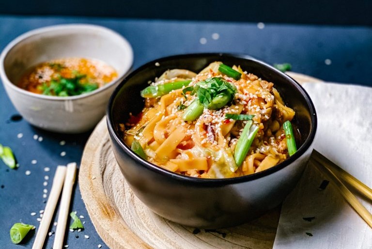 Studio 5 Recipe Box: The Best Asian Noodle Bowl - Studio 5