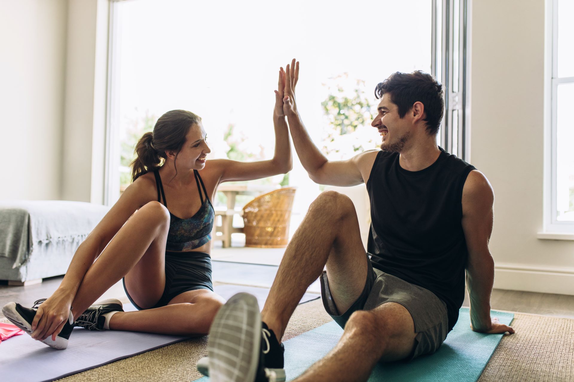 Couple Workouts 6 exercises that are better with a partner