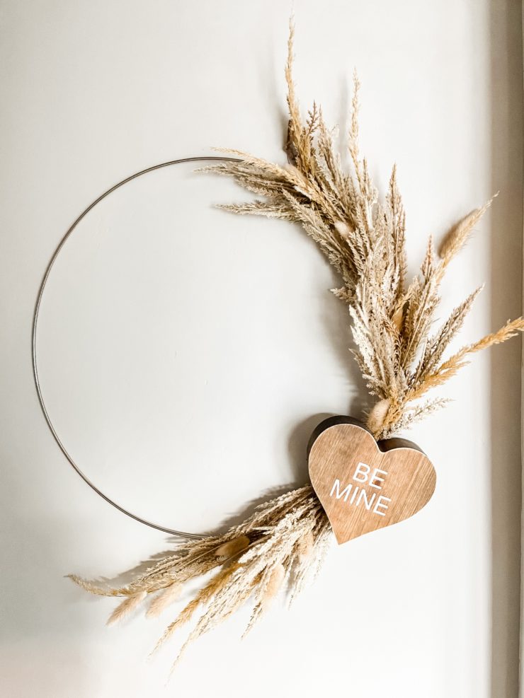 Remember latch hook? Make a heart wreath with similar shag and a modern ...