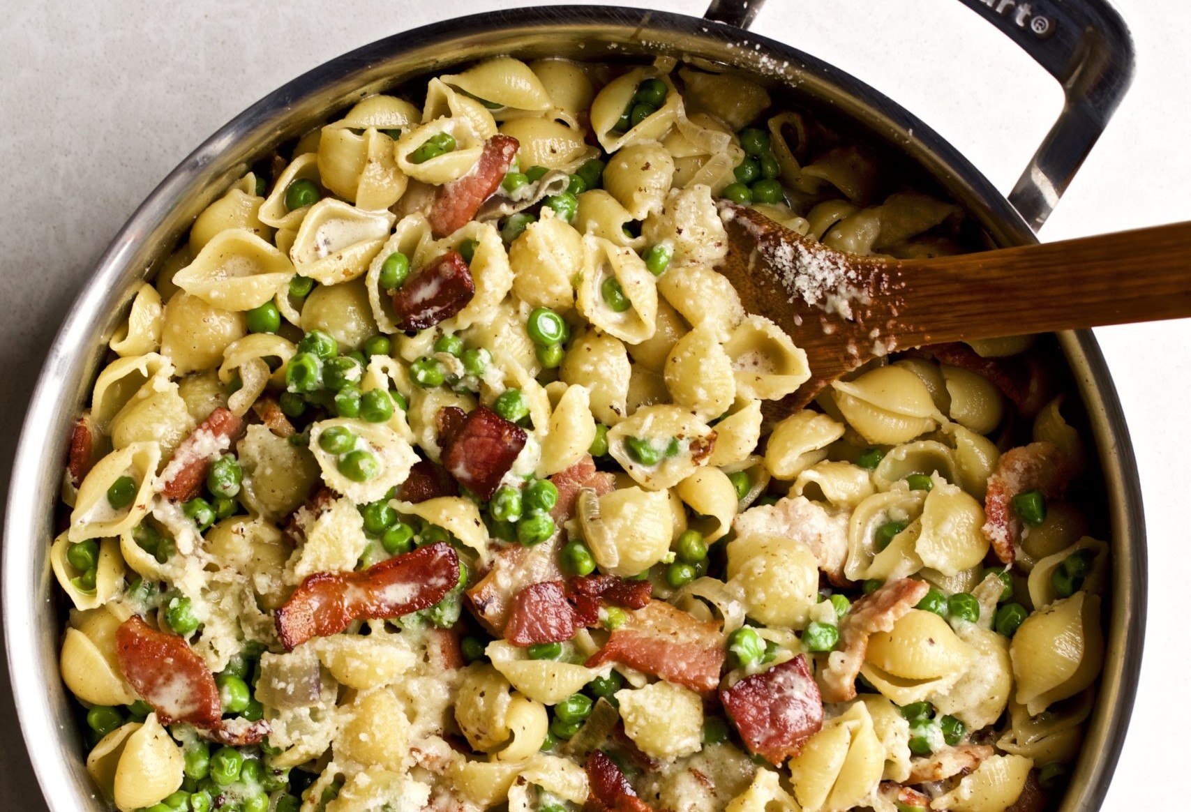 This Creamy Sweet Pea and Bacon Pasta is a Fast and Easy Dinner - Studio 5