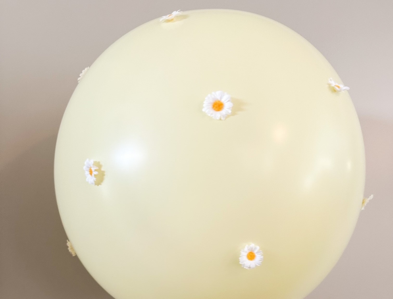 Make your own custom balloons! Here are 5 ideas that use simple supplies