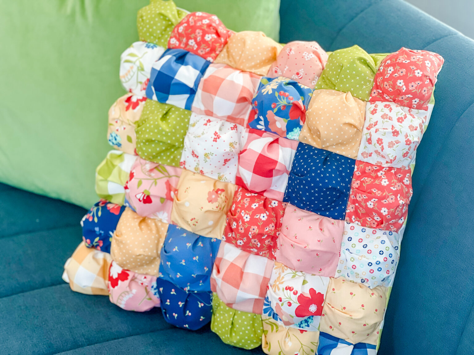 Remember the puff quilt? Turn it into a pillow! Here's how...