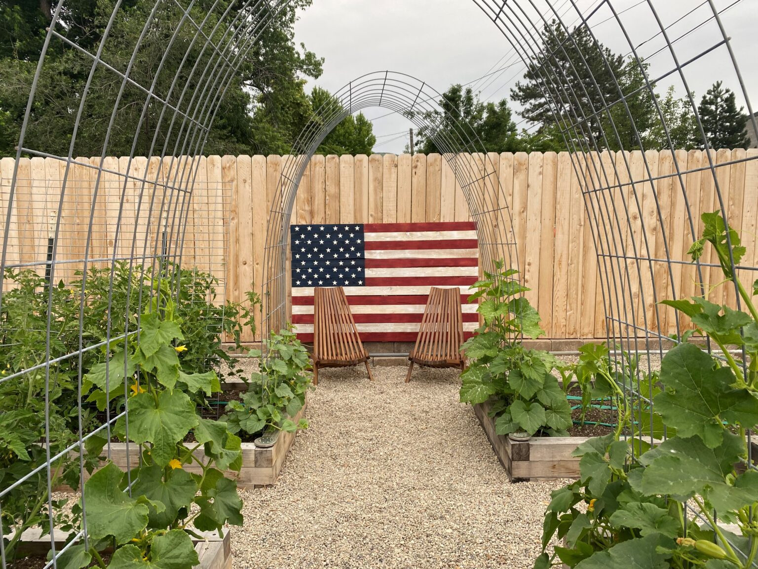 A fence panel flag makes a big statement! Here's how to make this ...
