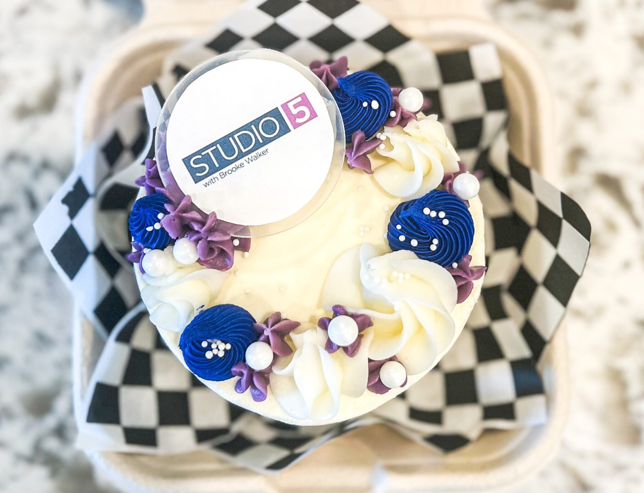 Package Up a Bento Box Cake as the Perfect Giftable