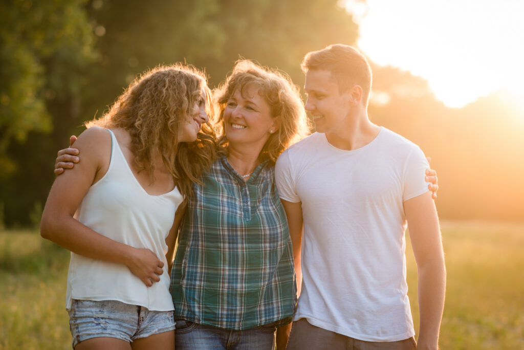 Building Strong Sibling Relationships: 4 ways parents can help
