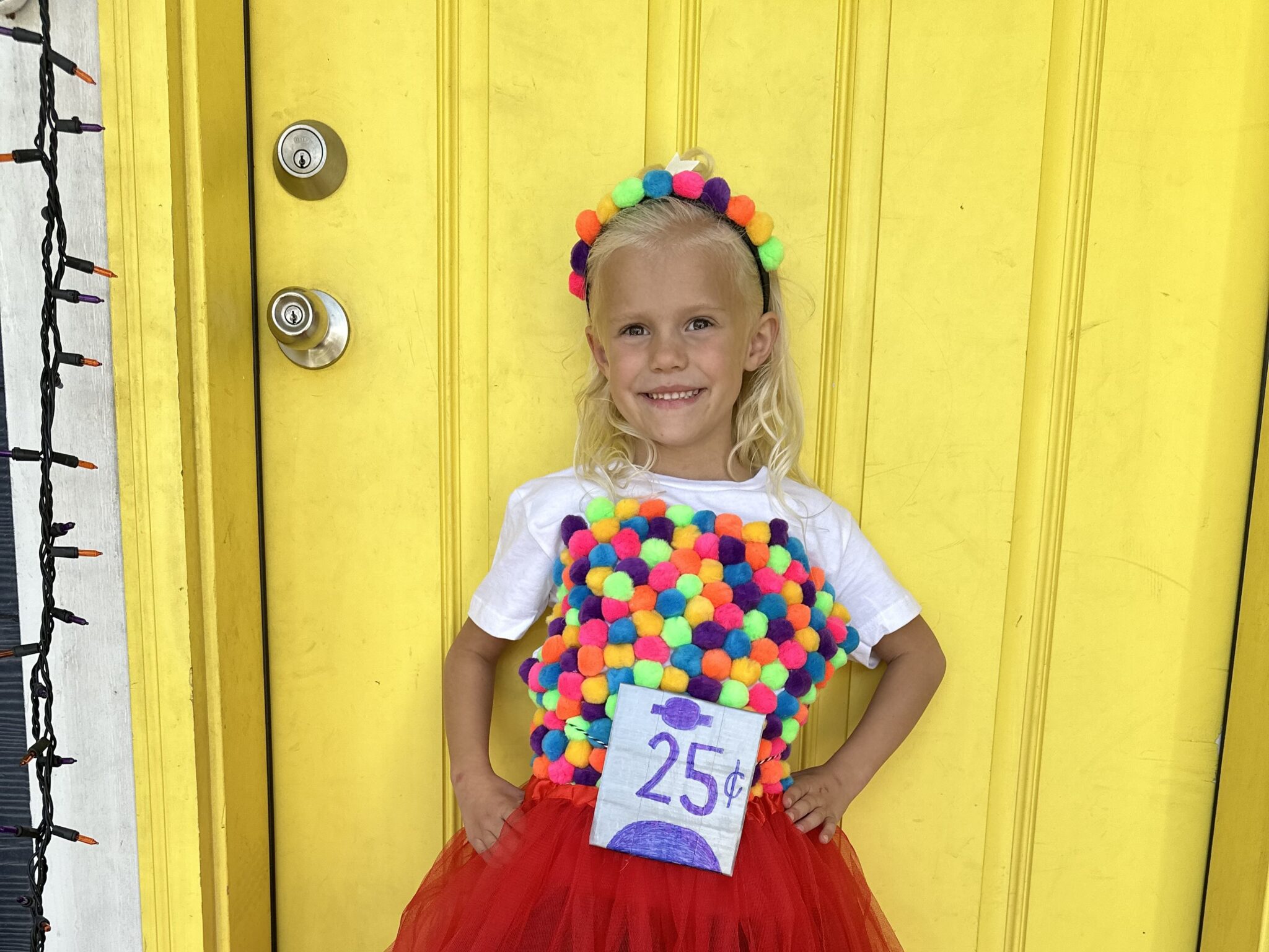 Grab a t-shirt for these DIY costumes! Here are 4 ideas using this ...