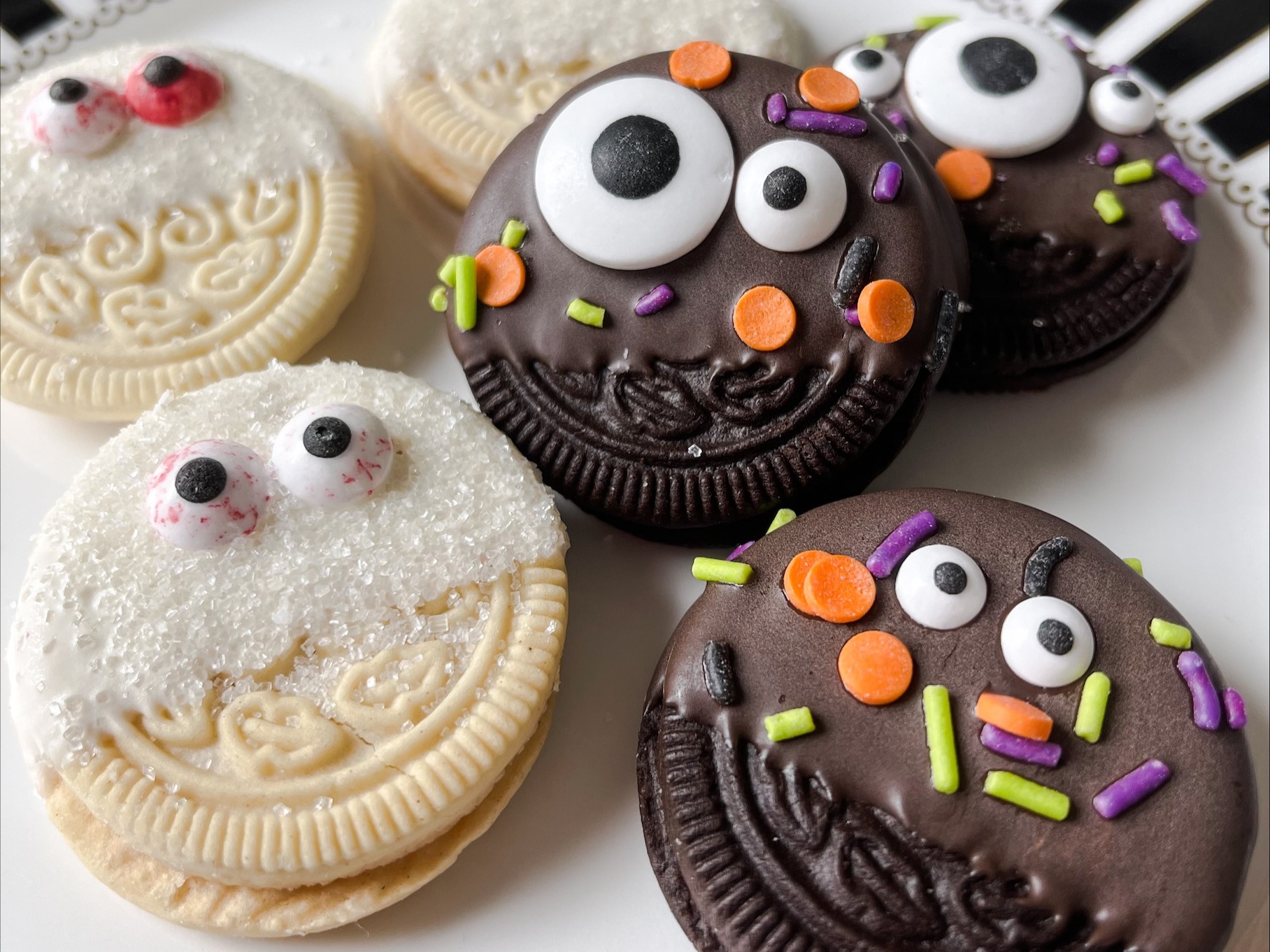 Turn grocery store treats into spooky sweets! Here are 3 ideas for ...