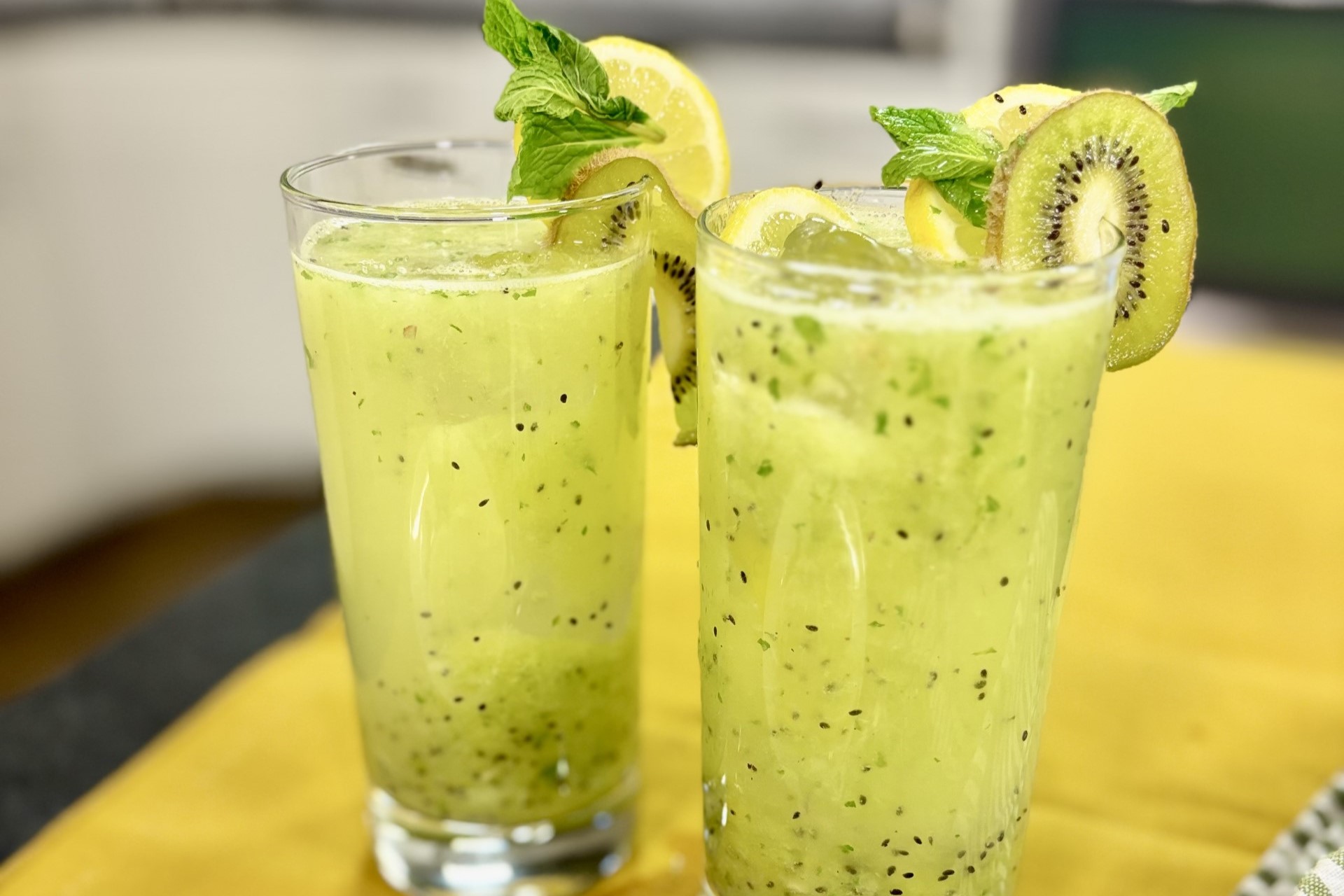 If you're gonna go green... make kiwi lemonade - Studio 5