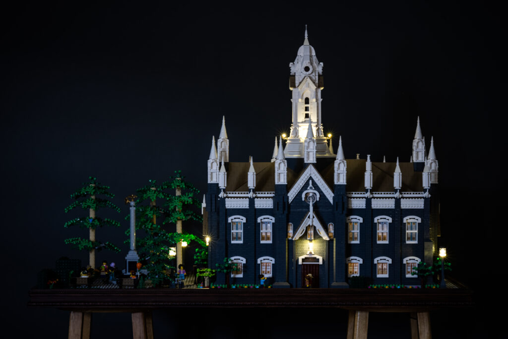 This incredible creation is made with LEGOs! Where to see the unique ...