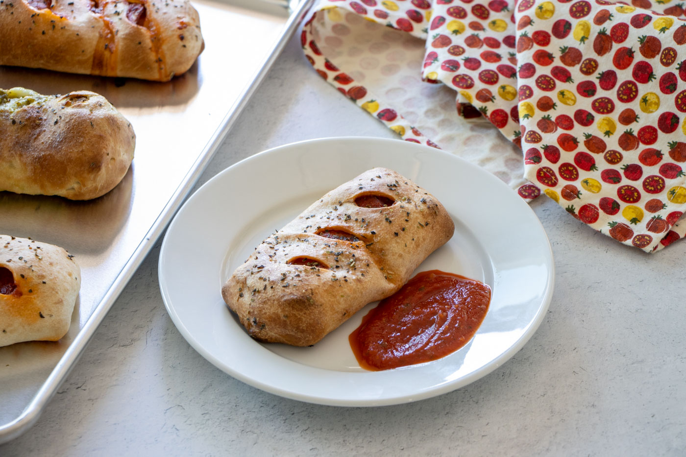 Semi-Homemade Pizza Pockets are the Easy Weeknight Dinner Everyone Can ...